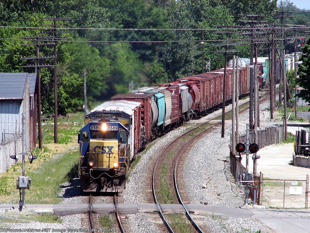 CSX 8589 Q38909